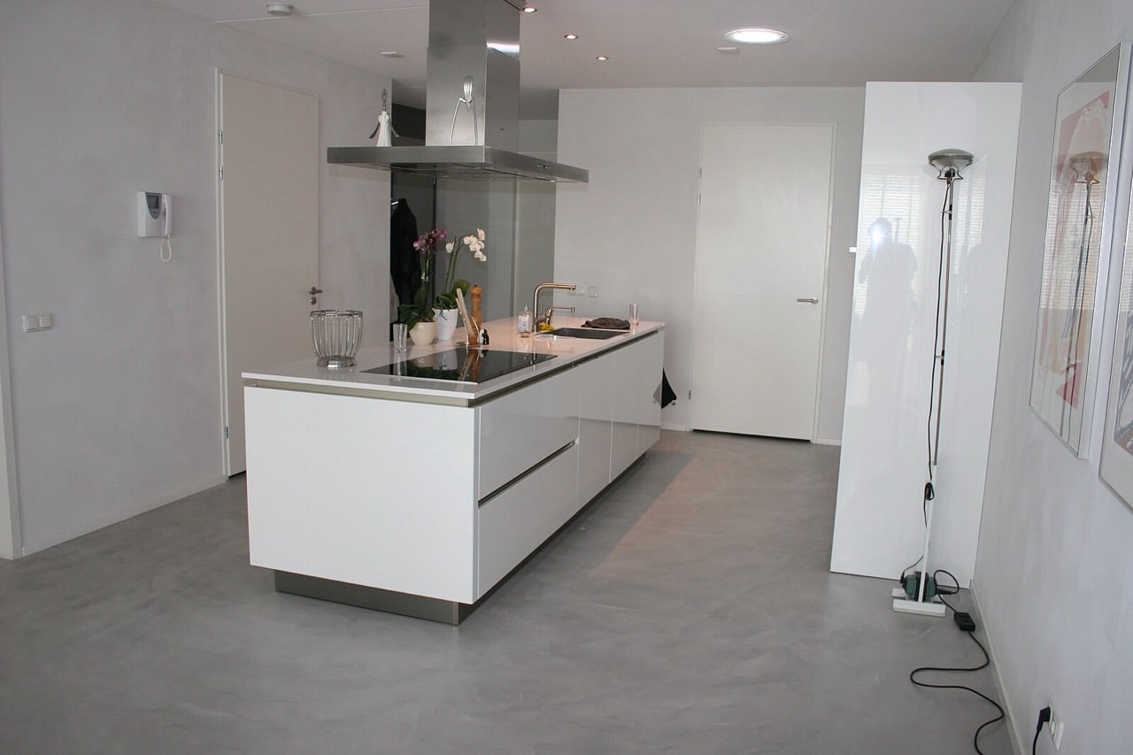 Eenvoudig je betonvloer behandelen met Permacon